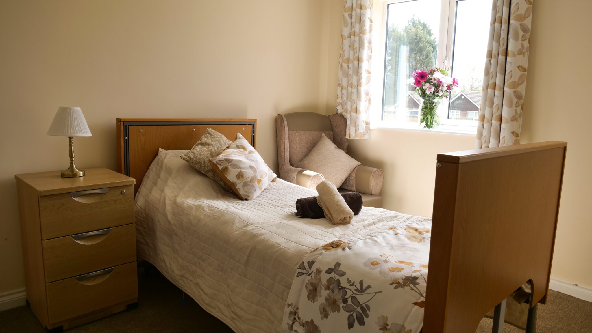 Nightingale Care Home in Derby - Nursing Home in Sunny Hill | Agincare